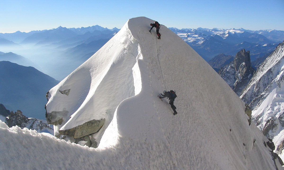Mont Maudit - Arête Kuffner ridge with Cyril Labbe | Nunocaetano.com